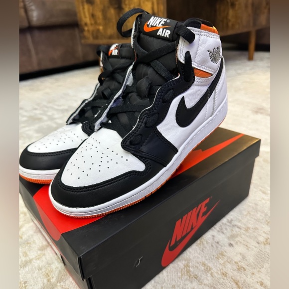 Nike | Shoes | Jordan High Og Electro Orange Gs Size 55y | Poshmark